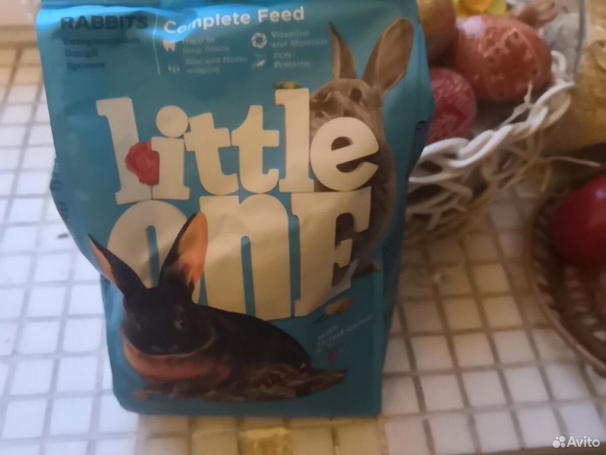 Еда для домашнего кролика и прочие принадлежности