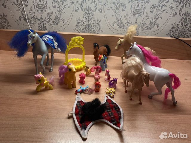 Лошади игрушки