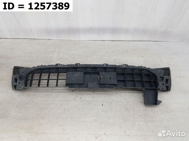 Кронштейн решетки радиатора Audi Q5 купить в Москве AUDI 8R0853692B | Авито